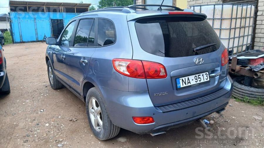 Hyundai Santa Fe 2007 Talsi, ar dzinēja tilpumu 2.20 L un nobraukumu 310 tūkst. km par 1100 €, foto 3 vietnē AUTOMOTO.COM.LV
