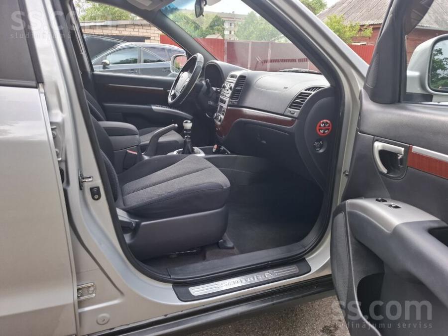Hyundai Santa Fe 2007 Daugavpils, ar dzinēja tilpumu 2.20 L un nobraukumu 0 tūkst. km par 2400 €, foto 19 vietnē AUTOMOTO.COM.LV