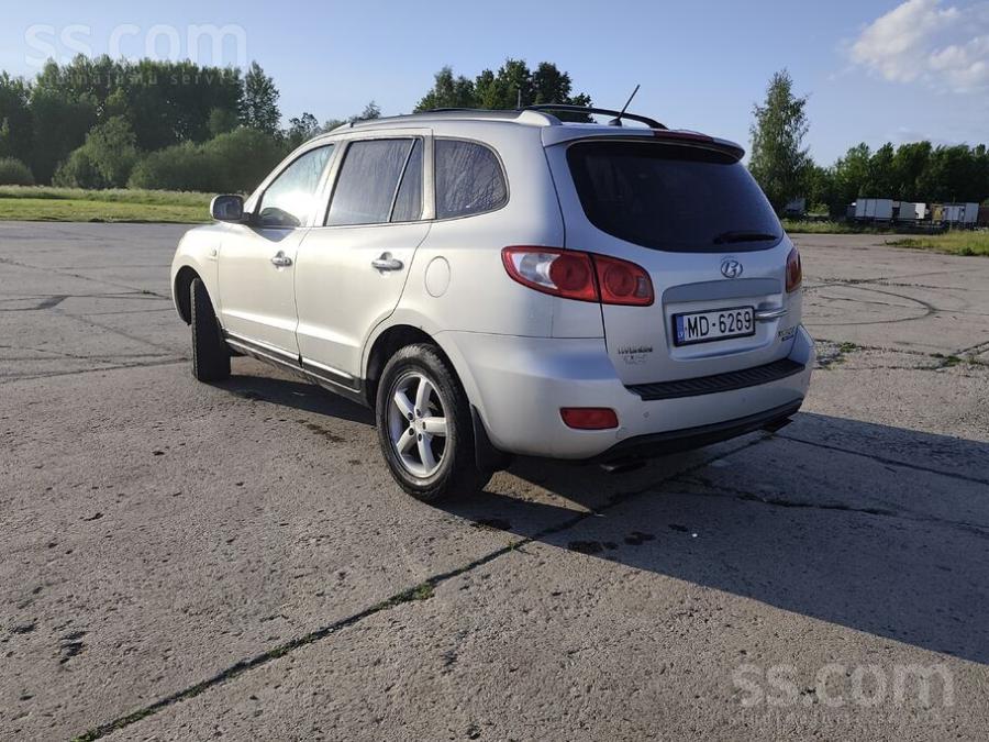 Hyundai Santa Fe 2007 Rīga, ar dzinēja tilpumu 2.20 L un nobraukumu 290 tūkst. km par 2500 €, foto 11 vietnē AUTOMOTO.COM.LV
