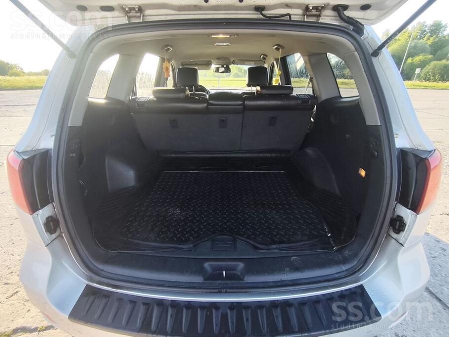 Hyundai Santa Fe 2007 Rīga, ar dzinēja tilpumu 2.20 L un nobraukumu 290 tūkst. km par 2500 €, foto 14 vietnē AUTOMOTO.COM.LV