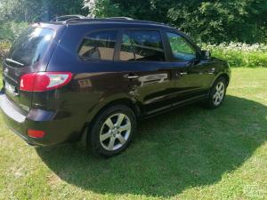 Hyundai Santa Fe 2007 in Moletai, with an engine capacity of 2.20 L and mileage of 349 thousand km for 2950 €, photo 6 on AUTOMOTO.COM.LV