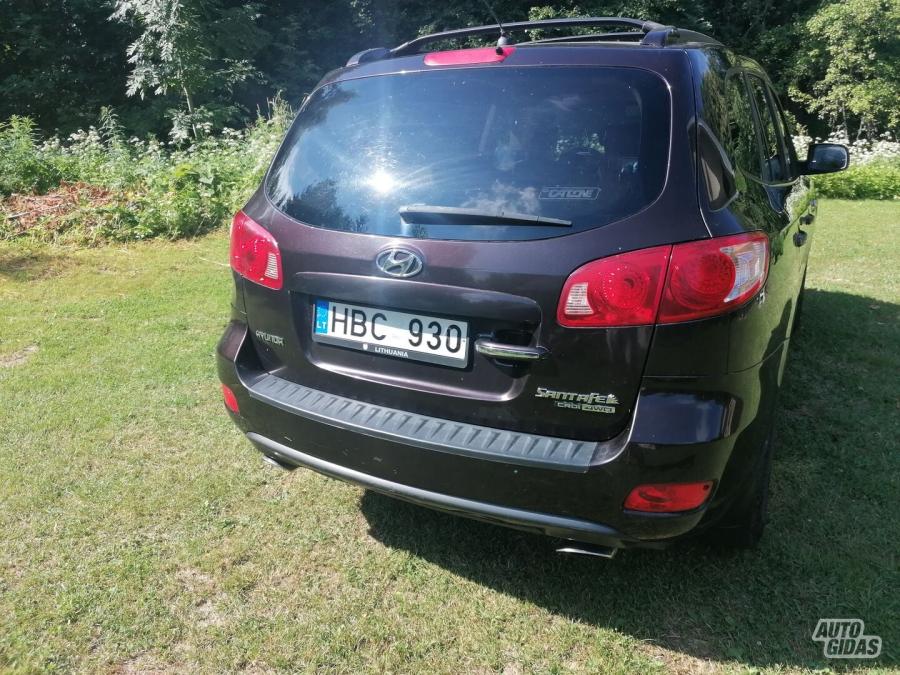 Hyundai Santa Fe 2007 in Moletai, with an engine capacity of 2.20 L and mileage of 349 thousand km for 2950 €, photo 9 on AUTOMOTO.COM.LV