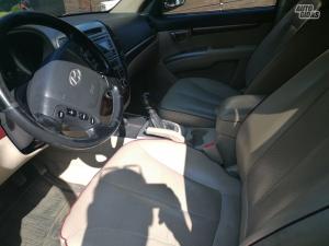 Hyundai Santa Fe 2007 in Moletai, with an engine capacity of 2.20 L and mileage of 349 thousand km for 2950 €, photo 13 on AUTOMOTO.COM.LV