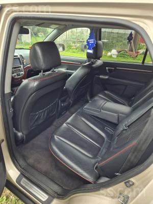 Hyundai Santa Fe 2007 Liepāja, ar dzinēja tilpumu 2.20 L un nobraukumu 321 tūkst. km par 3500 €, foto 10 vietnē AUTOMOTO.COM.LV
