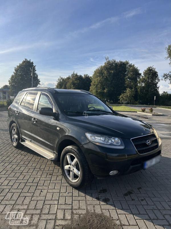 Hyundai Santa Fe 2007 in Vilnius, with an engine capacity of 2.20 L and mileage of 333 thousand km for 5200 €, photo 1 on AUTOMOTO.COM.LV