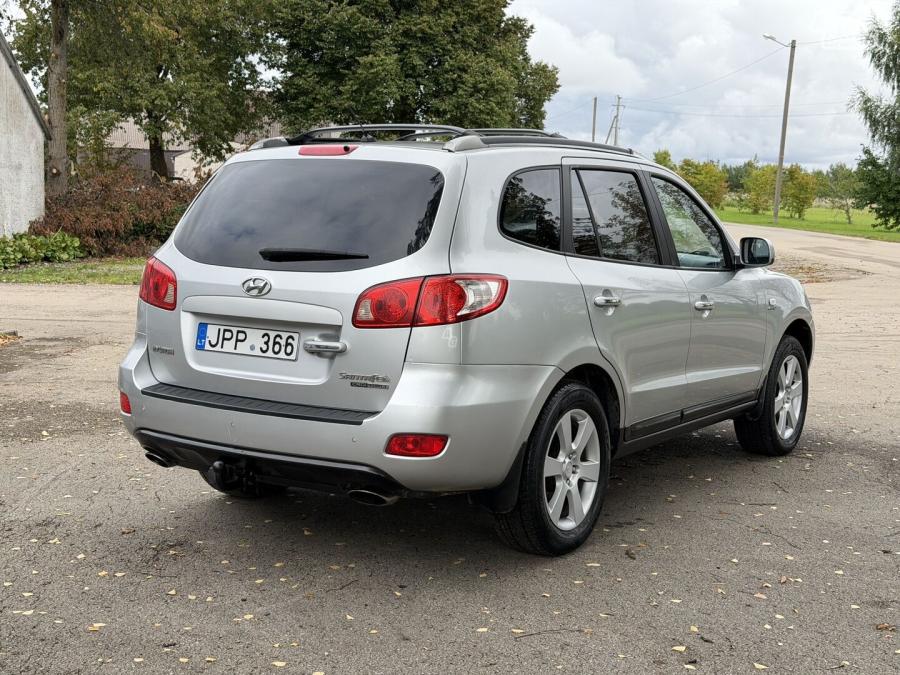 Hyundai Santa Fe 2007 Kelmė, ar dzinēja tilpumu 2.20 L un nobraukumu 261 tūkst. km par 2950 €, foto 4 vietnē AUTOMOTO.COM.LV