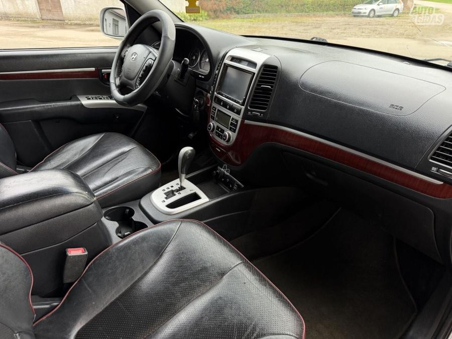 Hyundai Santa Fe 2007 Kelmė, ar dzinēja tilpumu 2.20 L un nobraukumu 261 tūkst. km par 2950 €, foto 6 vietnē AUTOMOTO.COM.LV