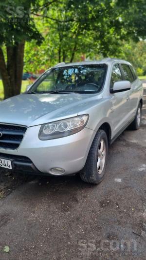 Hyundai Santa Fe 2008 Rīga, ar dzinēja tilpumu 2.20 L un nobraukumu 301 tūkst. km par 1000 €, foto 4 vietnē AUTOMOTO.COM.LV