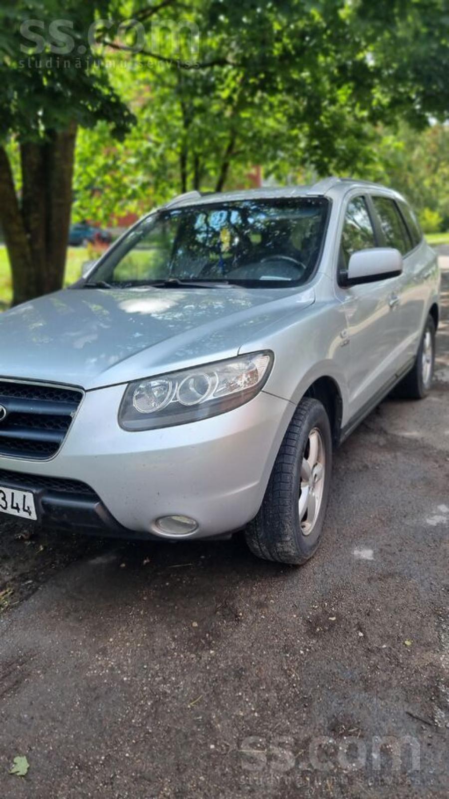 Hyundai Santa Fe 2008 Rīga, ar dzinēja tilpumu 2.20 L un nobraukumu 301 tūkst. km par 1000 €, foto 4 vietnē AUTOMOTO.COM.LV
