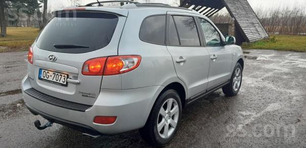 Hyundai Santa Fe 2008 Daugavpils, ar dzinēja tilpumu 2.20 L un nobraukumu 320 tūkst. km par 3650 €, foto 2 vietnē AUTOMOTO.COM.LV
