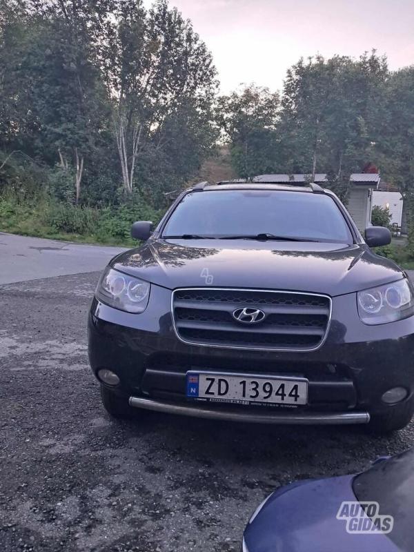 Hyundai Santa Fe 2008 in Telschi, with an engine capacity of 2.20 L and mileage of 260 thousand km for 2250 €, photo 1 on AUTOMOTO.COM.LV