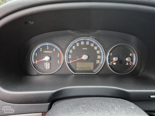 Hyundai Santa Fe 2008 in Vilnius, with an engine capacity of 2.20 L and mileage of 301 thousand km for 4980 €, photo 8 on AUTOMOTO.COM.LV