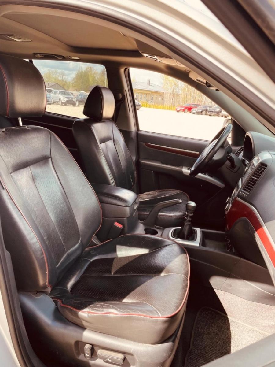 Hyundai Santa Fe 2008 Rīga, ar dzinēja tilpumu 2.20 L un nobraukumu 490 tūkst. km par 2990 €, foto 19 vietnē AUTOMOTO.COM.LV