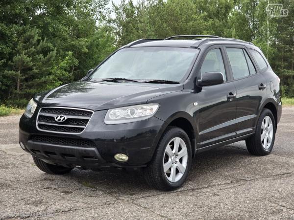 Hyundai Santa Fe 2008 in Siauliai, with an engine capacity of 2.70 L and mileage of 200 thousand km for 1300 €, photo 1 on AUTOMOTO.COM.LV