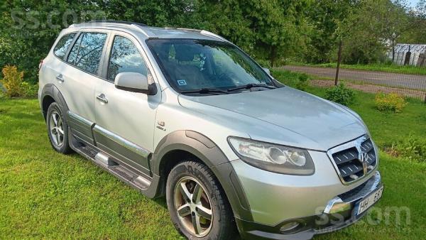 Hyundai Santa Fe 2009 Ludza, ar dzinēja tilpumu 2.20 L un nobraukumu 369 tūkst. km par 4000 €, foto 3 vietnē AUTOMOTO.COM.LV