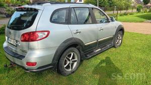 Hyundai Santa Fe 2009 Ludza, ar dzinēja tilpumu 2.20 L un nobraukumu 369 tūkst. km par 1000 €, foto 5 vietnē AUTOMOTO.COM.LV