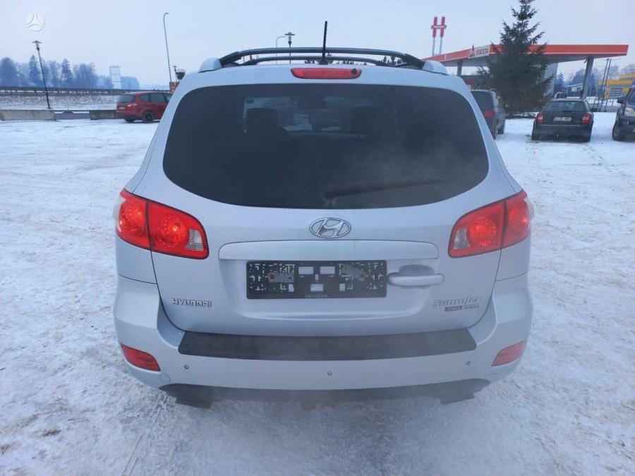 Hyundai Santa Fe 2009 Marijampole, ar dzinēja tilpumu 2.20 L un nobraukumu 220 tūkst. km par 4650 €, foto 8 vietnē AUTOMOTO.COM.LV