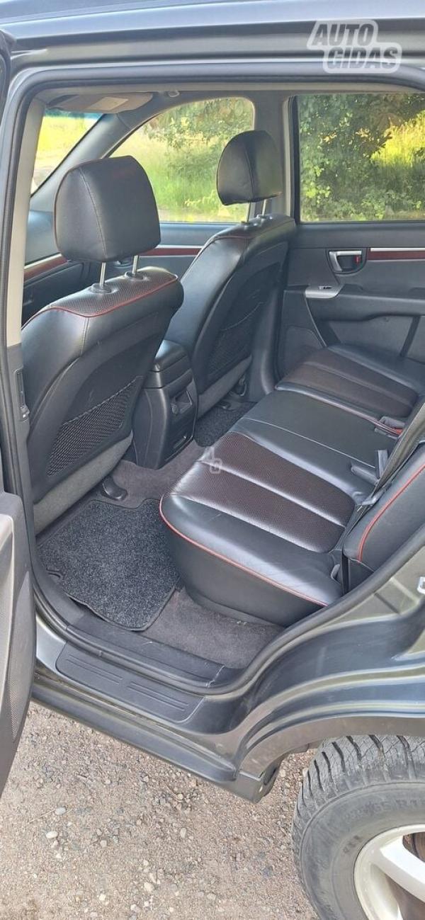 Hyundai Santa Fe 2009 Jurbarkas, ar dzinēja tilpumu 2.20 L un nobraukumu 215 tūkst. km par 3200 €, foto 9 vietnē AUTOMOTO.COM.LV