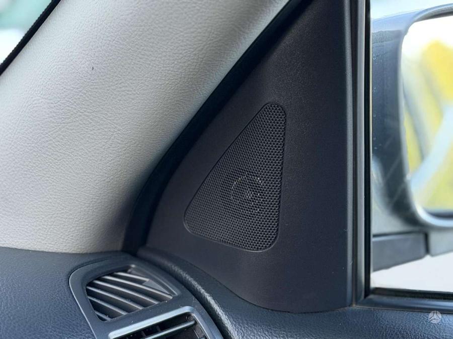 Hyundai Santa Fe 2009 Kauņa, ar dzinēja tilpumu 2.19 L un nobraukumu 334 tūkst. km par 6000 €, foto 14 vietnē AUTOMOTO.COM.LV
