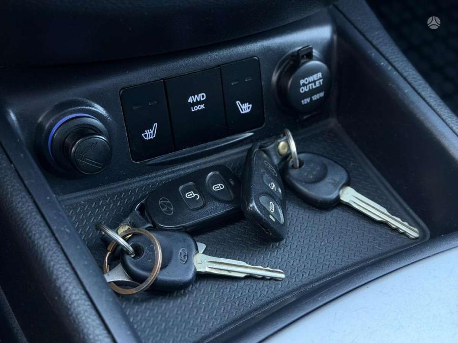 Hyundai Santa Fe 2009 Kauņa, ar dzinēja tilpumu 2.19 L un nobraukumu 334 tūkst. km par 6000 €, foto 16 vietnē AUTOMOTO.COM.LV
