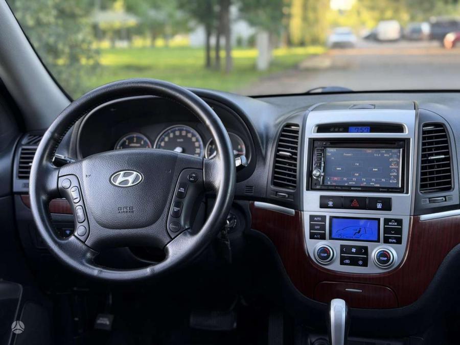 Hyundai Santa Fe 2009 Kauņa, ar dzinēja tilpumu 2.19 L un nobraukumu 334 tūkst. km par 6000 €, foto 20 vietnē AUTOMOTO.COM.LV