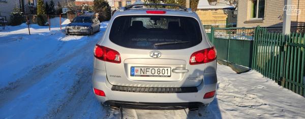 Hyundai Santa Fe 2010 in Kaunas, with an engine capacity of 2.20 L and mileage of 260 thousand km for 5500 €, photo 9 on AUTOMOTO.COM.LV