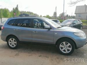 Хендай Санта Фе 2010 в Валмиера, объемом двигателя 2.20 л и пробегом 300 тыс. км за 5450 €, фото 6 на AUTOMOTO.COM.LV