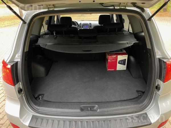 Hyundai Santa Fe 2011 Rīga, ar dzinēja tilpumu 2.20 L un nobraukumu 344 tūkst. km par 5200 €, foto 11 vietnē AUTOMOTO.COM.LV