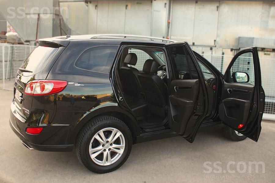 Hyundai Santa Fe 2011 Rīga, ar dzinēja tilpumu 2.20 L un nobraukumu 0 tūkst. km par 7490 €, foto 10 vietnē AUTOMOTO.COM.LV