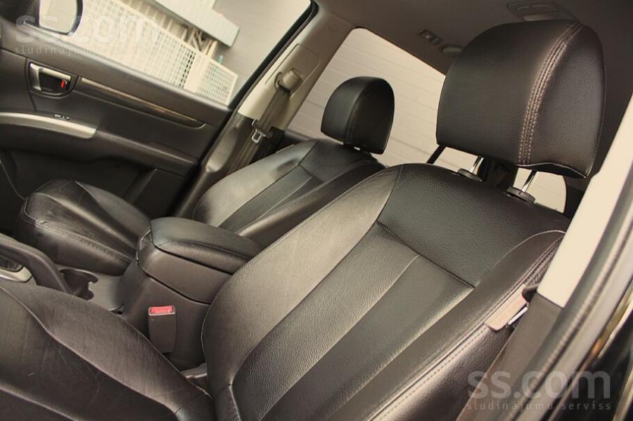 Hyundai Santa Fe 2011 Rīga, ar dzinēja tilpumu 2.20 L un nobraukumu 0 tūkst. km par 7490 €, foto 18 vietnē AUTOMOTO.COM.LV