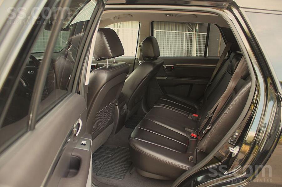 Hyundai Santa Fe 2011 Rīga, ar dzinēja tilpumu 2.20 L un nobraukumu 0 tūkst. km par 7490 €, foto 20 vietnē AUTOMOTO.COM.LV