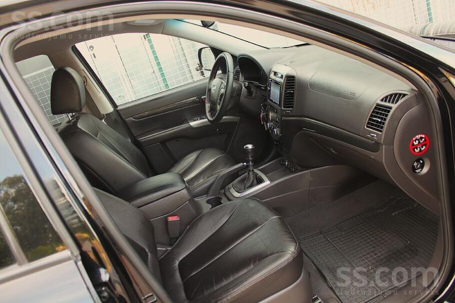 Hyundai Santa Fe 2011 Rīga, ar dzinēja tilpumu 2.20 L un nobraukumu 0 tūkst. km par 7490 €, foto 24 vietnē AUTOMOTO.COM.LV