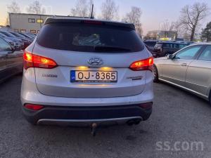 Hyundai Santa Fe 2012 Rīga, ar dzinēja tilpumu 2.20 L un nobraukumu 258 tūkst. km par 10300 €, foto 5 vietnē AUTOMOTO.COM.LV