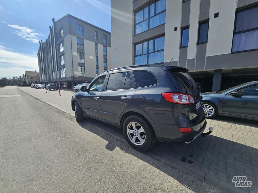 Hyundai Santa Fe 2012 in Kaunas, with an engine capacity of 2.00 L and mileage of 302 thousand km for 7499 €, photo 9 on AUTOMOTO.COM.LV