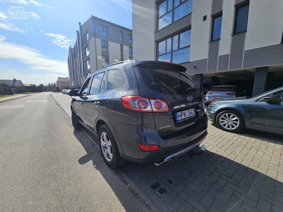Hyundai Santa Fe 2012 in Kaunas, with an engine capacity of 2.00 L and mileage of 302 thousand km for 7499 €, photo 10 on AUTOMOTO.COM.LV