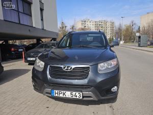 Hyundai Santa Fe 2012 in Kaunas, with an engine capacity of 2.00 L and mileage of 302 thousand km for 7499 €, photo 22 on AUTOMOTO.COM.LV