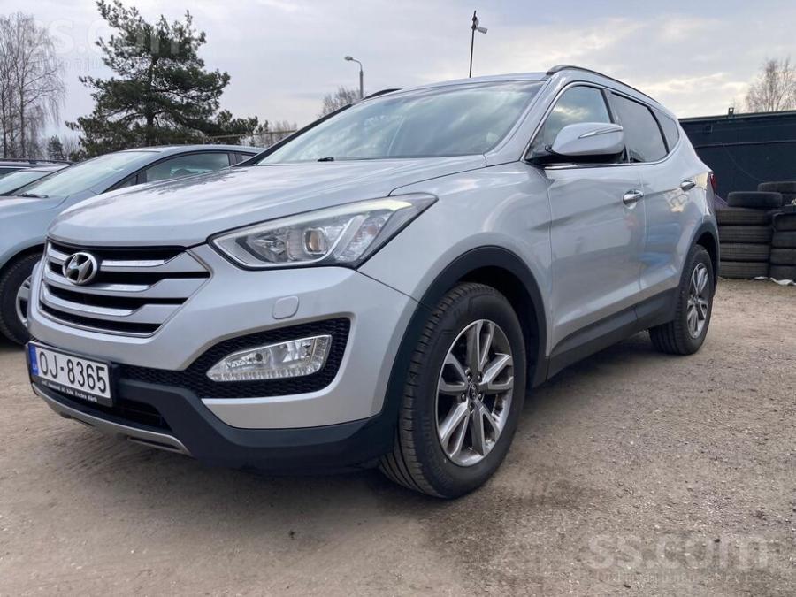 Hyundai Santa Fe 2012 Rīga, ar dzinēja tilpumu 2.20 L un nobraukumu 258 tūkst. km par 8600 €, foto 1 vietnē AUTOMOTO.COM.LV