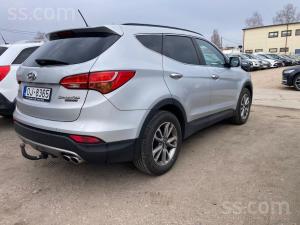 Hyundai Santa Fe 2012 Rīga, ar dzinēja tilpumu 2.20 L un nobraukumu 258 tūkst. km par 8600 €, foto 5 vietnē AUTOMOTO.COM.LV
