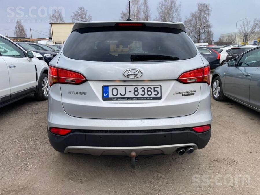 Hyundai Santa Fe 2012 Rīga, ar dzinēja tilpumu 2.20 L un nobraukumu 258 tūkst. km par 8600 €, foto 6 vietnē AUTOMOTO.COM.LV