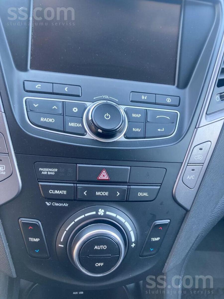 Hyundai Santa Fe 2012 Rīga, ar dzinēja tilpumu 2.20 L un nobraukumu 258 tūkst. km par 8600 €, foto 16 vietnē AUTOMOTO.COM.LV