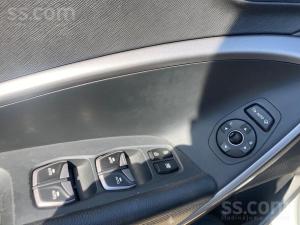 Hyundai Santa Fe 2012 Rīga, ar dzinēja tilpumu 2.20 L un nobraukumu 258 tūkst. km par 8600 €, foto 18 vietnē AUTOMOTO.COM.LV