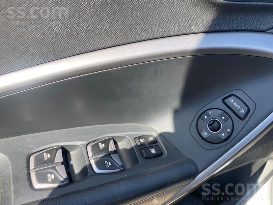 Hyundai Santa Fe 2012 Rīga, ar dzinēja tilpumu 2.20 L un nobraukumu 258 tūkst. km par 8600 €, foto 18 vietnē AUTOMOTO.COM.LV