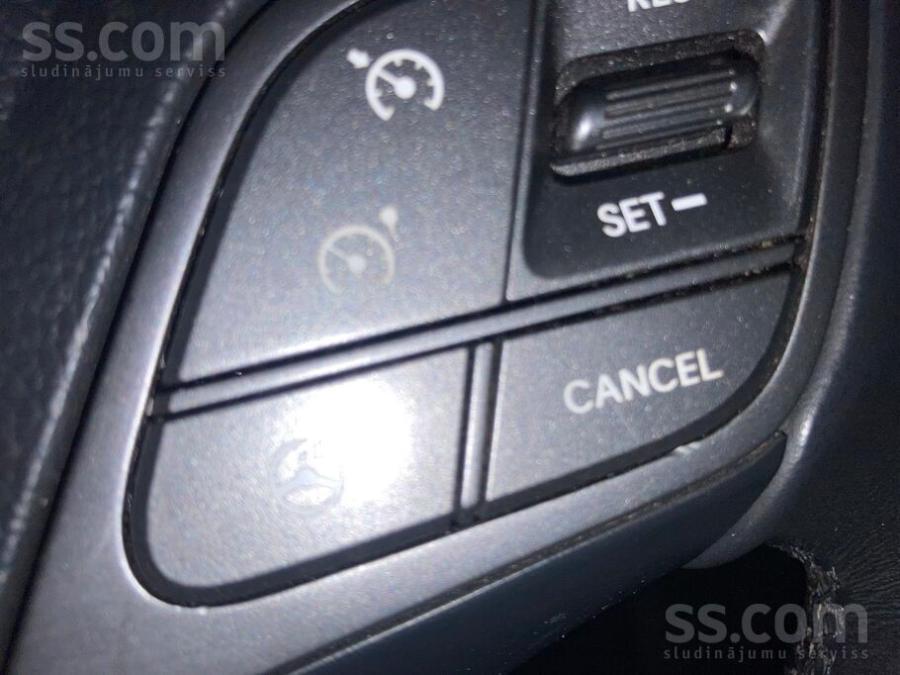 Hyundai Santa Fe 2012 Rīga, ar dzinēja tilpumu 2.20 L un nobraukumu 258 tūkst. km par 8600 €, foto 22 vietnē AUTOMOTO.COM.LV