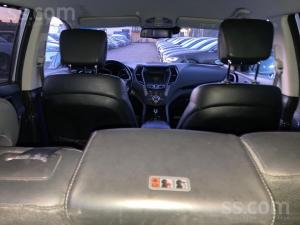 Hyundai Santa Fe 2012 Rīga, ar dzinēja tilpumu 2.20 L un nobraukumu 258 tūkst. km par 8600 €, foto 30 vietnē AUTOMOTO.COM.LV