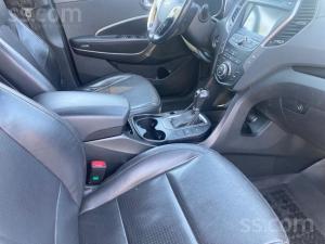 Hyundai Santa Fe 2012 Rīga, ar dzinēja tilpumu 2.20 L un nobraukumu 258 tūkst. km par 8600 €, foto 33 vietnē AUTOMOTO.COM.LV
