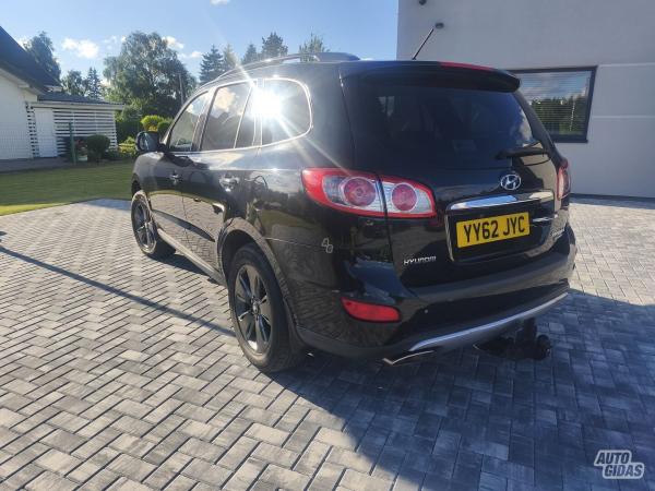 Hyundai Santa Fe 2012 Panevēža vietnē Hyundai Santa Fe 2012 Panevēža, ar dzinēja tilpumu 2.20 L un nobraukumu 131 tūkst. km par 2400 €, foto 1 vietnē AUTOMOTO.COM.LV