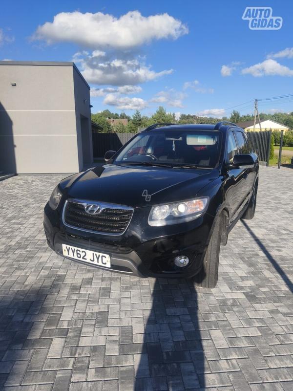 Hyundai Santa Fe 2012 Panevēža vietnē Hyundai Santa Fe 2012 Panevēža, ar dzinēja tilpumu 2.20 L un nobraukumu 131 tūkst. km par 2400 €, foto 4 vietnē AUTOMOTO.COM.LV