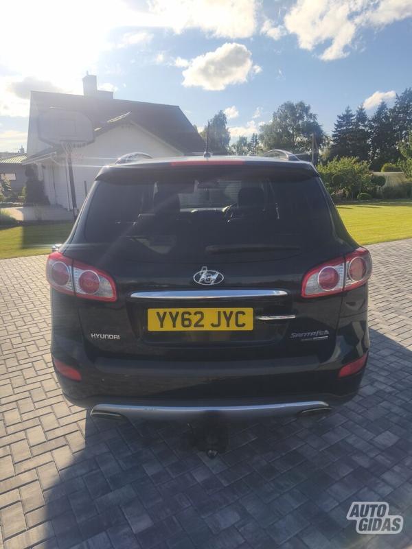 Hyundai Santa Fe 2012 Panevēža vietnē Hyundai Santa Fe 2012 Panevēža, ar dzinēja tilpumu 2.20 L un nobraukumu 131 tūkst. km par 2400 €, foto 9 vietnē AUTOMOTO.COM.LV