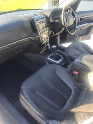 Hyundai Santa Fe 2012 Panevēža, ar dzinēja tilpumu 2.20 L un nobraukumu 131 tūkst. km par 2400 €, foto 15 vietnē AUTOMOTO.COM.LV