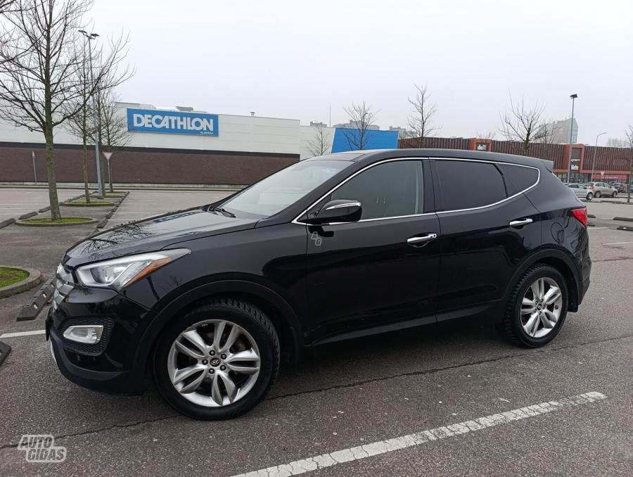 Hyundai Santa Fe 2013 in Klaipeda, with an engine capacity of 2.00 L and mileage of 176 thousand km for 9000 €, photo 1 on AUTOMOTO.COM.LV